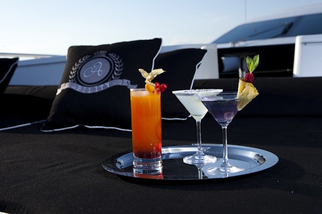 SHANE Yacht Charter Details, Mangusta (Overmarine) | CHARTERWORLD ...